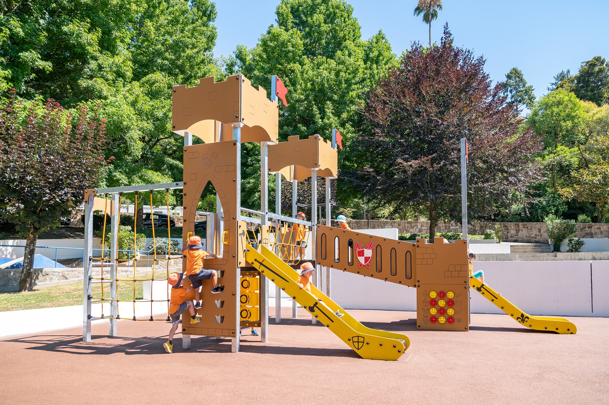 Parque Infantil do Castelo requalificado com estruturas de inspiração ...